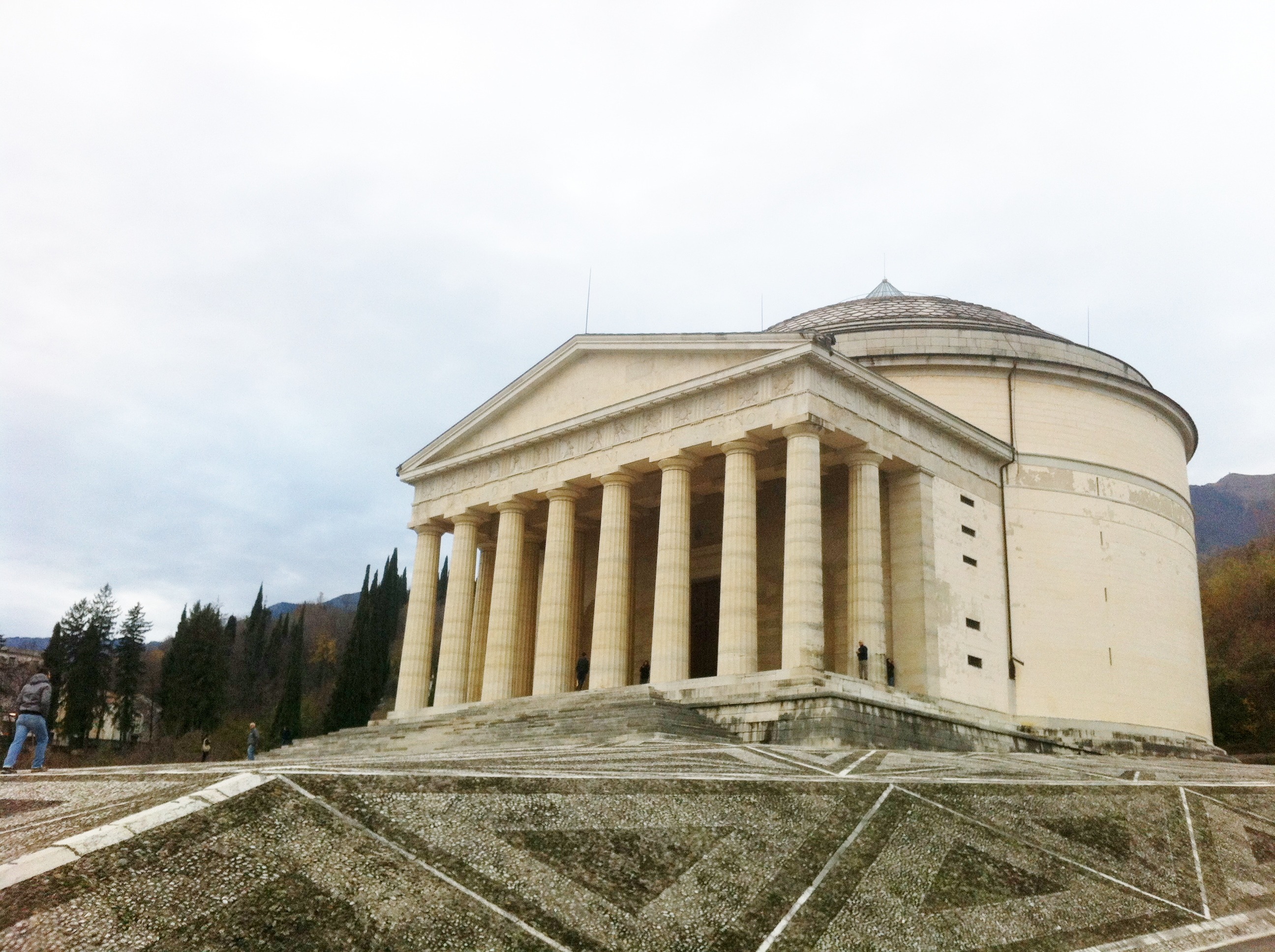 Musei del Grappa: Gipsoteca del Canova, Tempio e Museo della Guerra ...