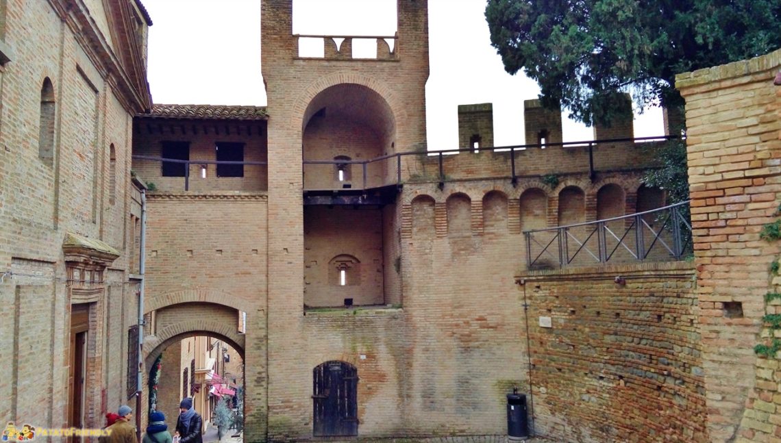 Cosa vedere a Gradara: il Castello di Gradara e il cimitero