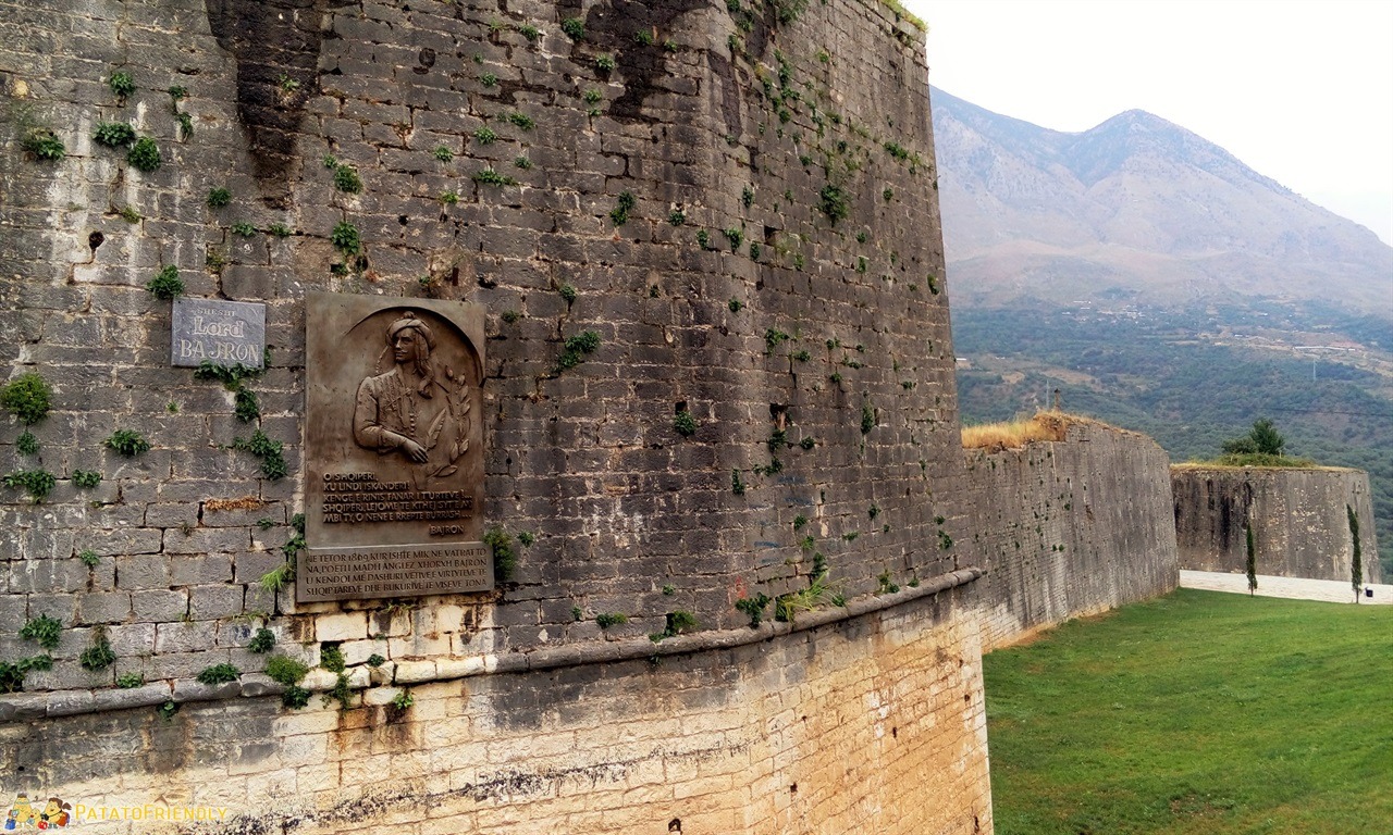 Tepelene in Albania, la storia (e l'acqua) dell'Albania - Patatofriendly