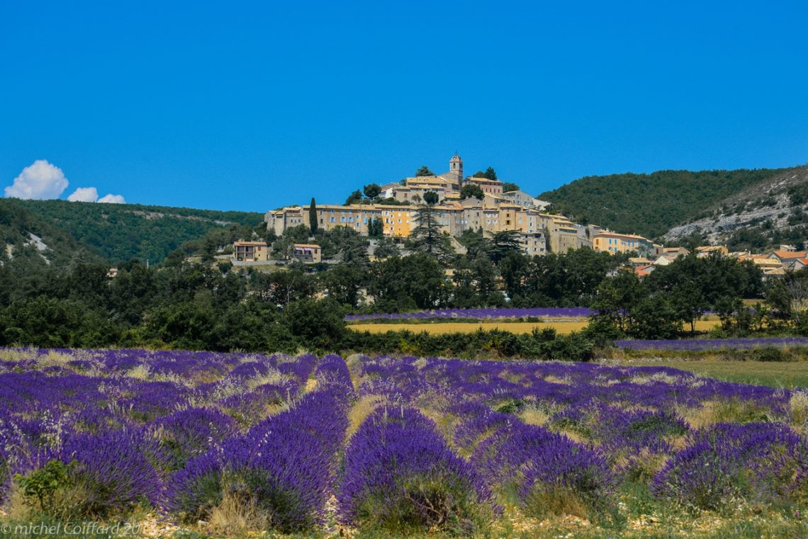 Itinerario in Provenza con bambini, borghi, mare e Camargue: guida ...